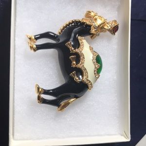 Ciner | Jewelry | Camel Pinbrooch By Ciner | Poshmark